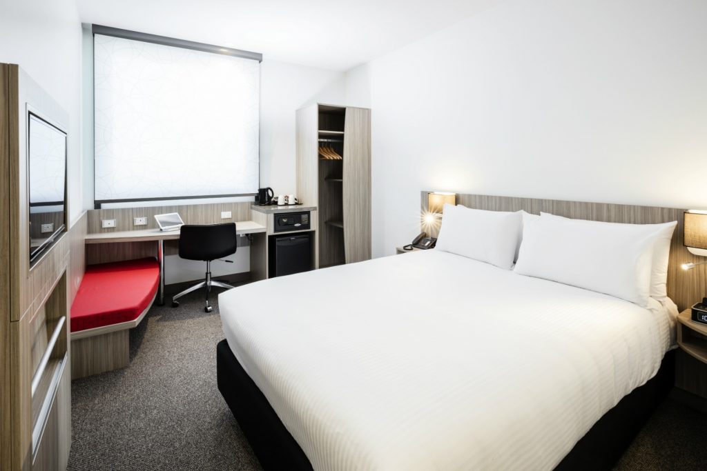 ibis Mackay Hotel - Standard Queen Room