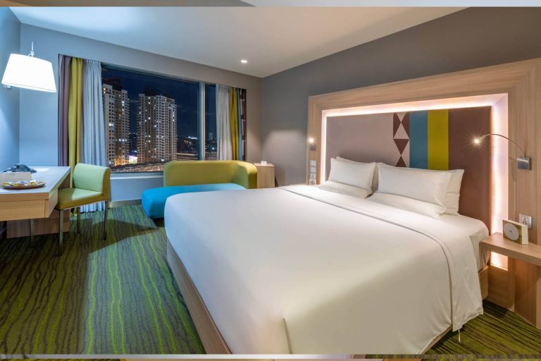 Rooms & Suites - Novotel Manila Araneta City