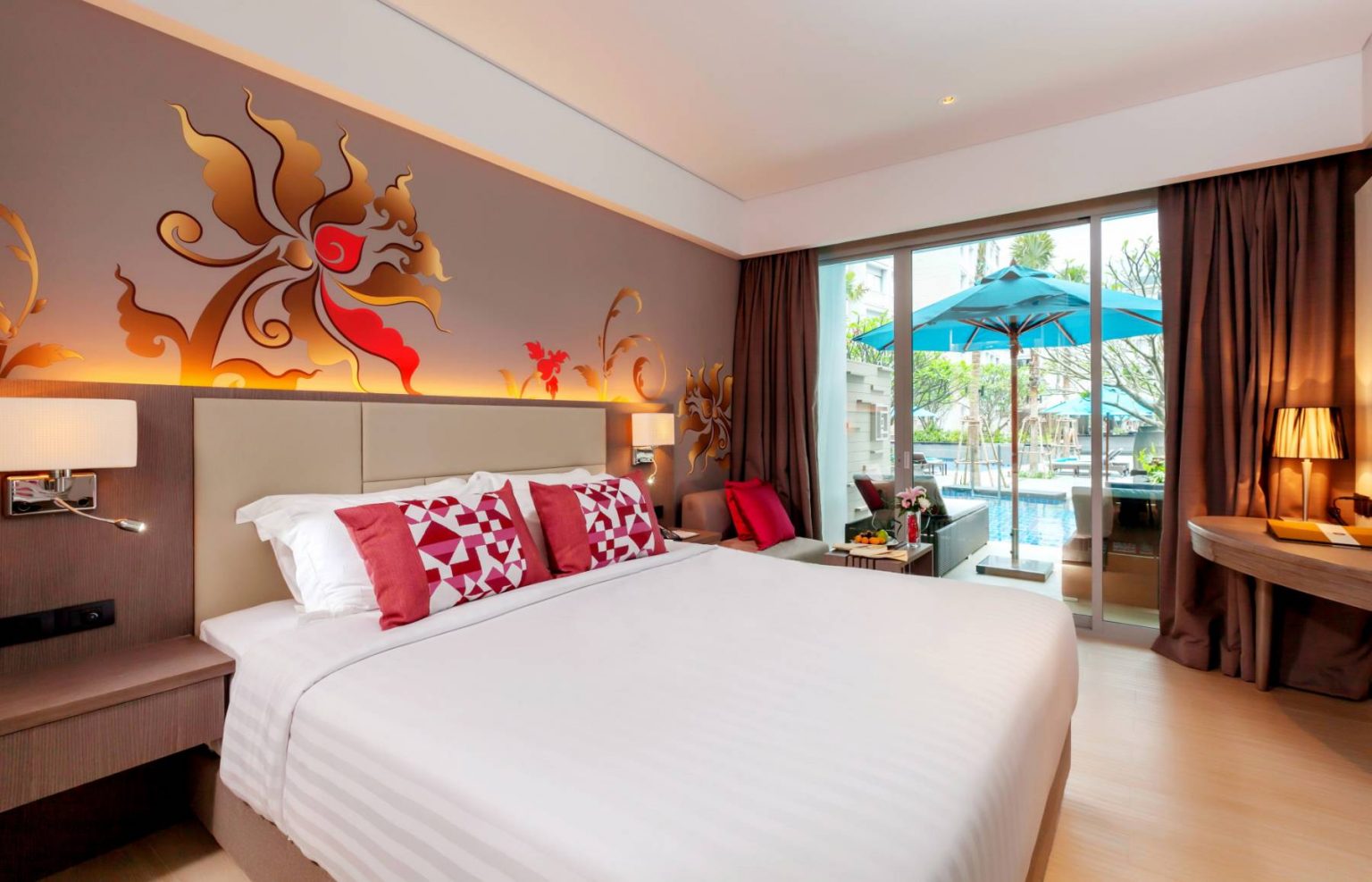Grand Mercure Phuket Patong - Deluxe Pool Access Room