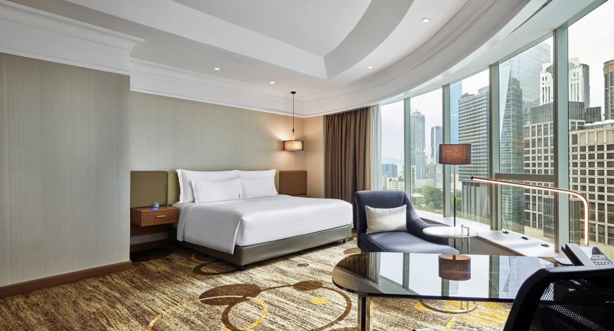 Grand Deluxe room - Pullman Kuala Lumpur City Centre Hotel