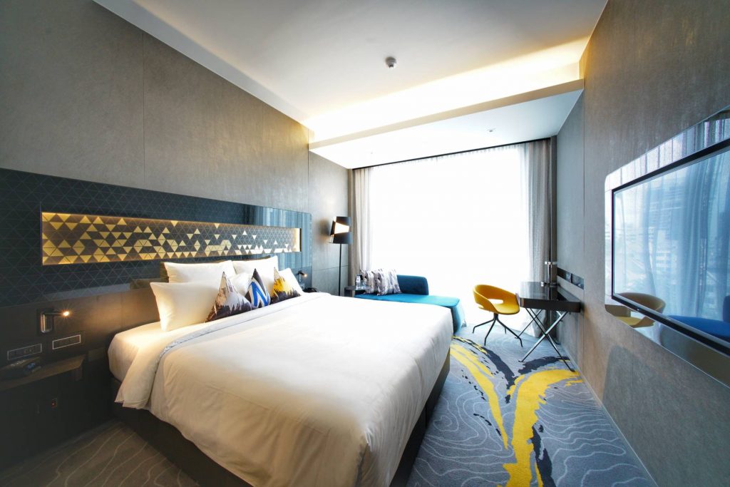 Novotel Deluxe Room | Novotel Singapore on Stevens