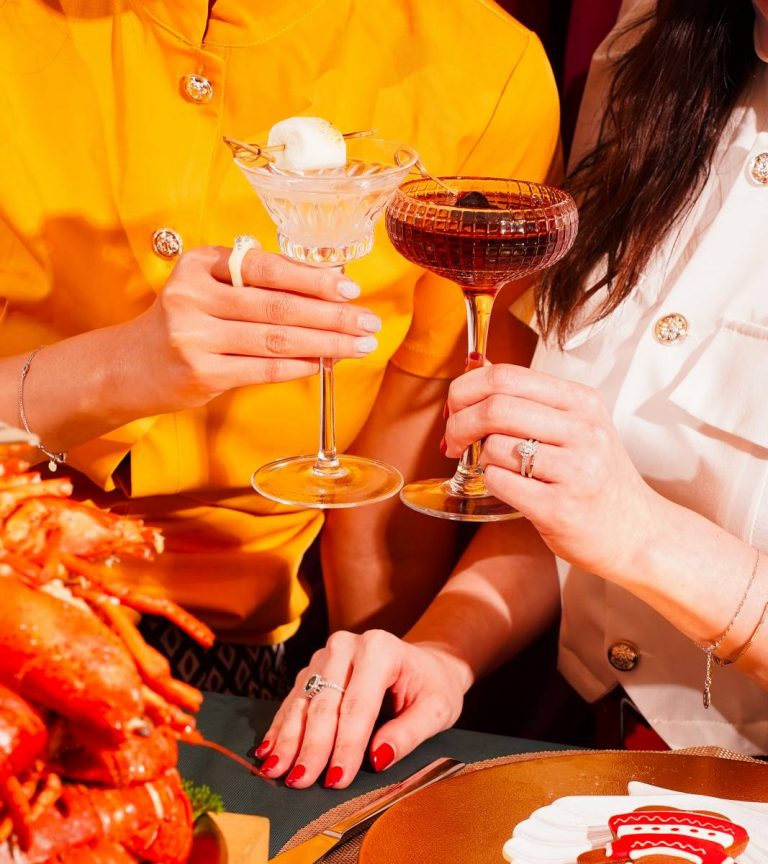 Restaurants & Bars near Orchard Road | Dining near Orchard Road