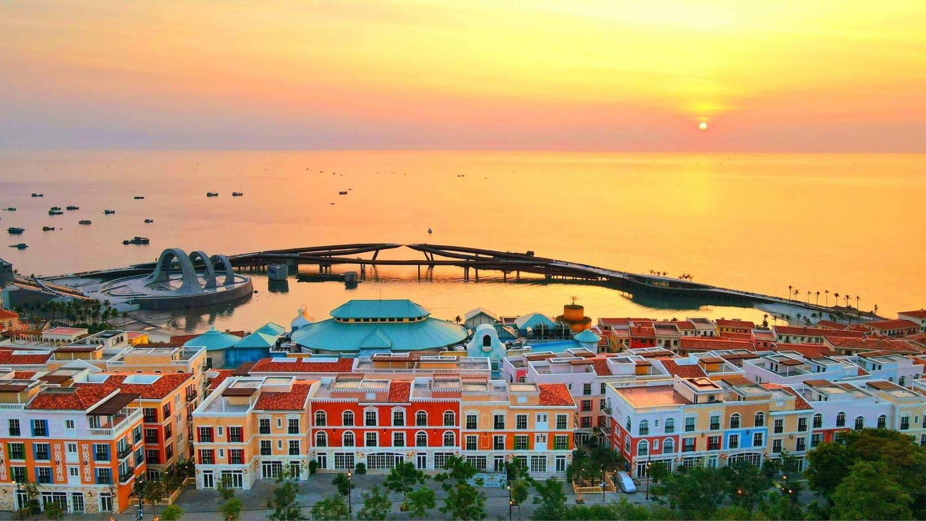 Premier Residences Phu Quoc Emerald Bay - Thị Trấn Hoàng Hôn Phú Quốc ...