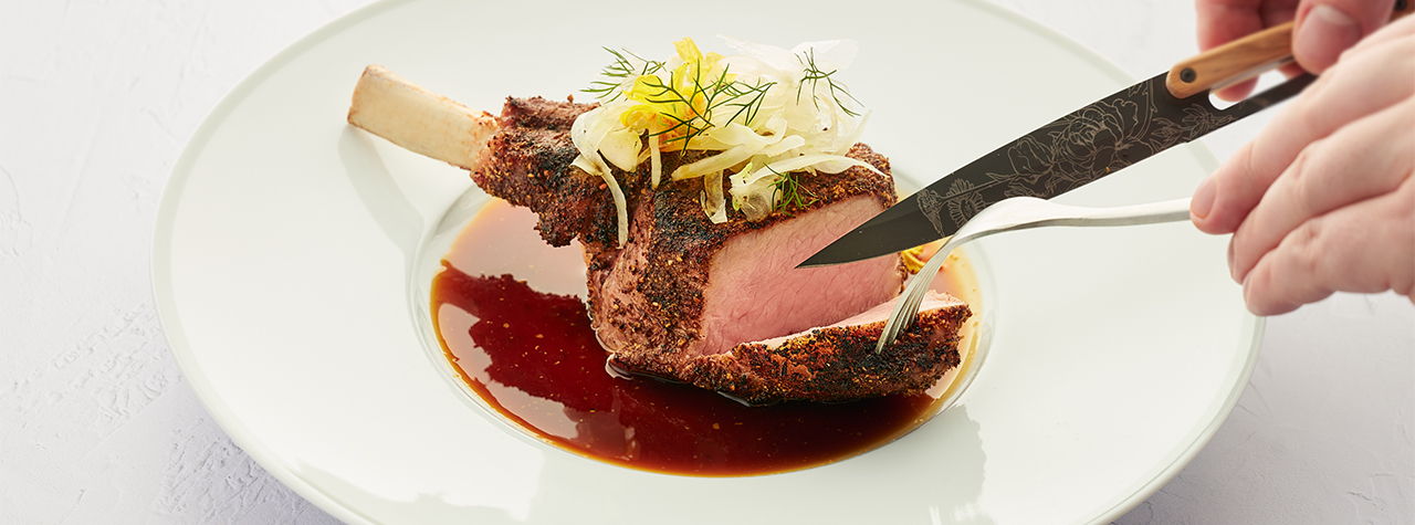 SKAI Restaurant (70th floor) | Swissotel The Stamford Singapore