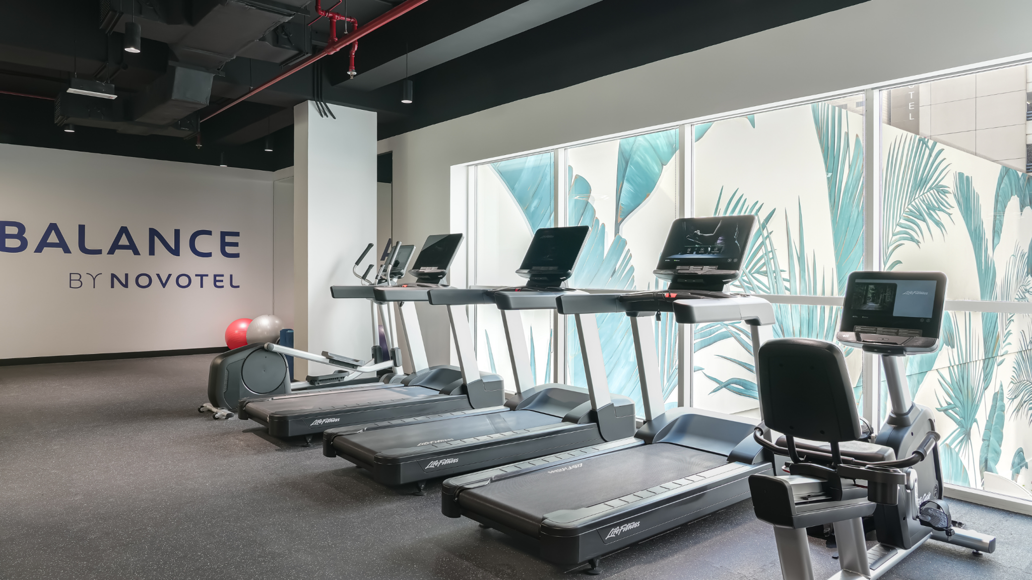 Contact Novotel Dubai World Trade Centre to Book Your Stay