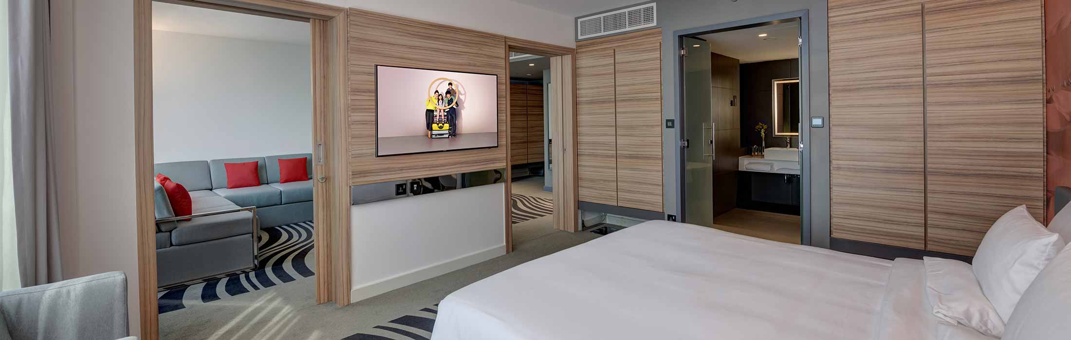 Executive Suite in Sharjah | Novotel Sharjah Expo Centre Hotel