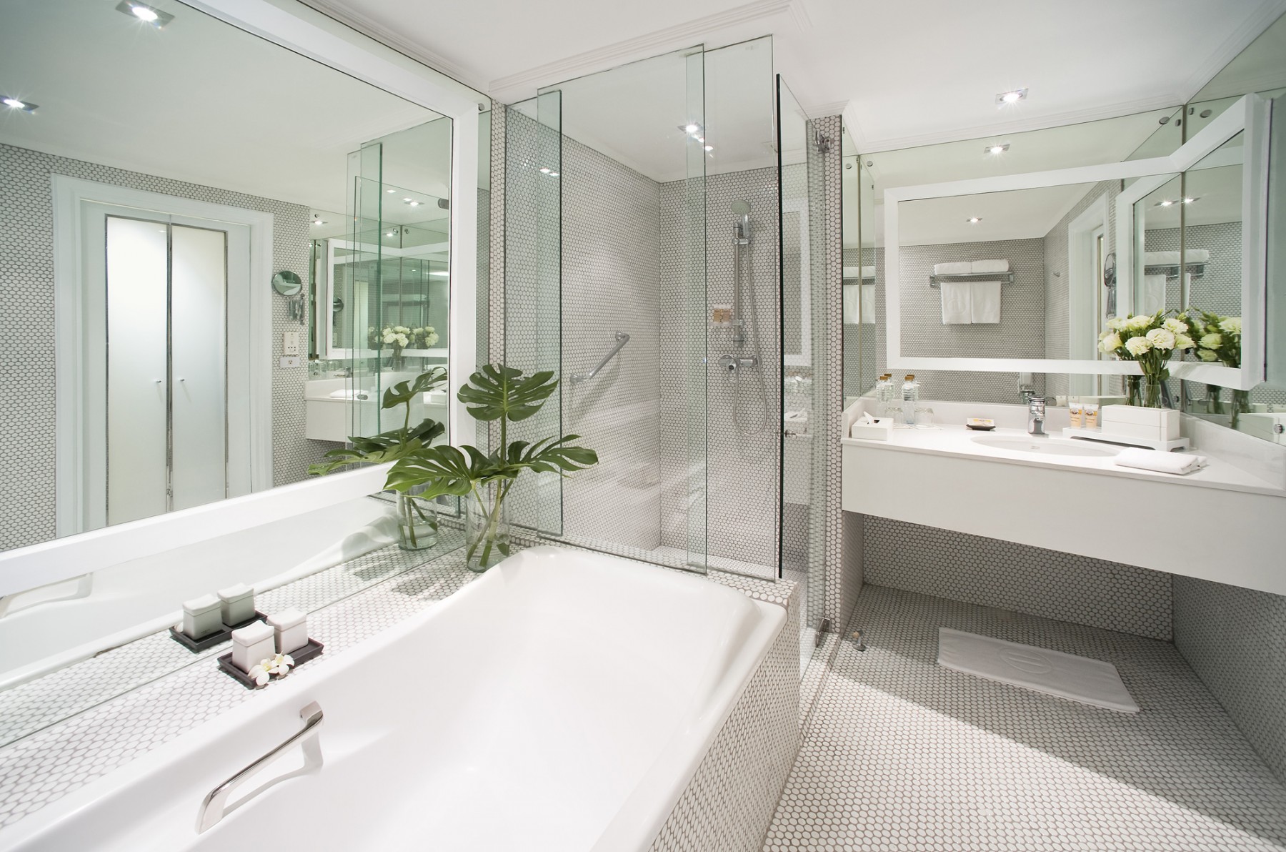 G Deluxe Room | Trendy Hotel Room Bangkok | Pullman Bangkok Hotel G