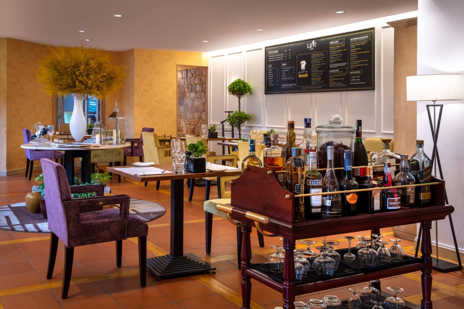 Le 17 Bistro - Sofitel Saigon Plaza – Luxury 5-star hotel