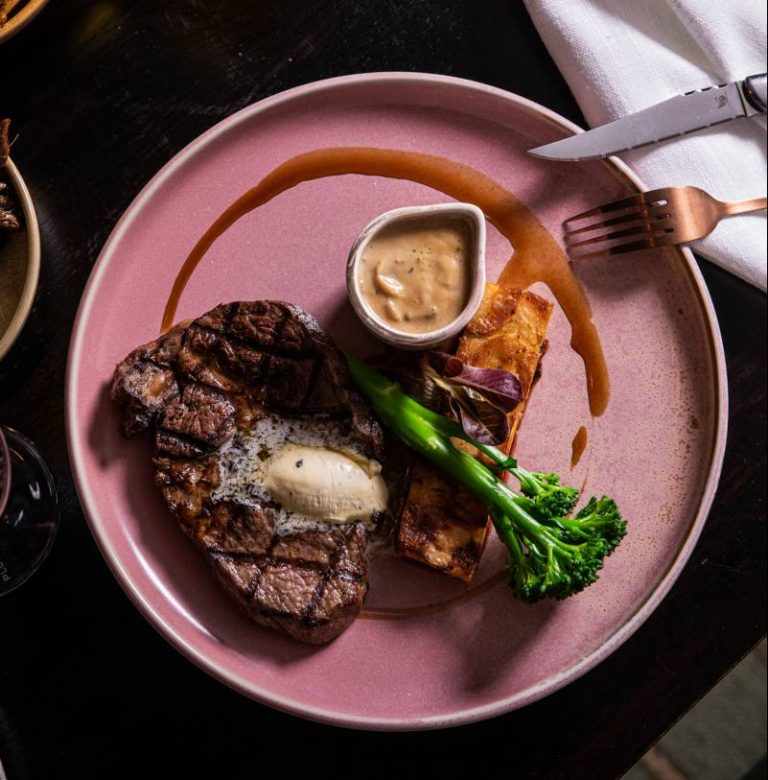 Mercure Sydney - Platform 818 Restaurant & Bar