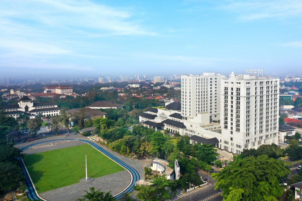 PULLMAN & IBIS STYLES BANDUNG GRAND CENTRAL - Contact us