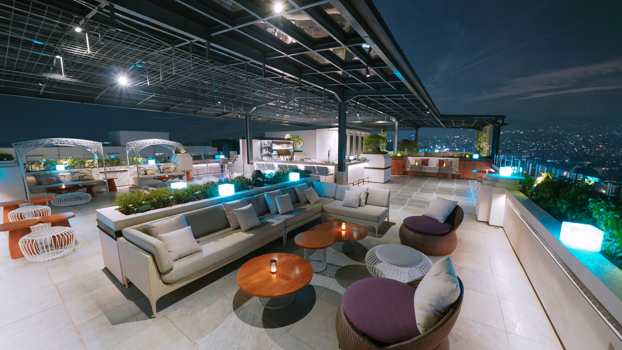 Akasa 360 Rooftop Bar - Pullman Bandung Grand Central