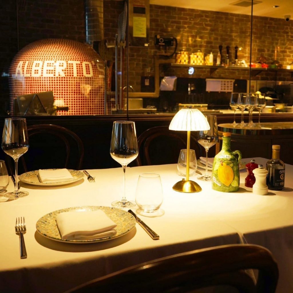 ร้านอาหารอิตาเลี่ยน รังสิต Alberto's Pizzeria Trattoria