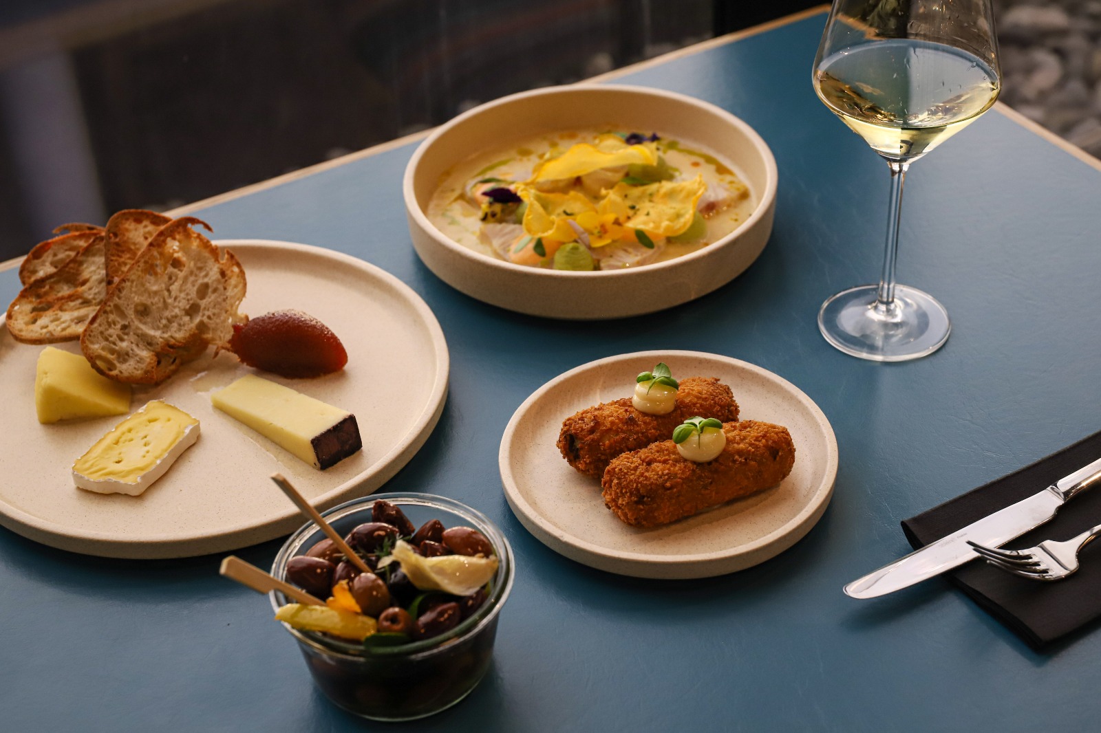 Dining at Mercure | Best Restaurant In Doncaster | Melbourne Hotel