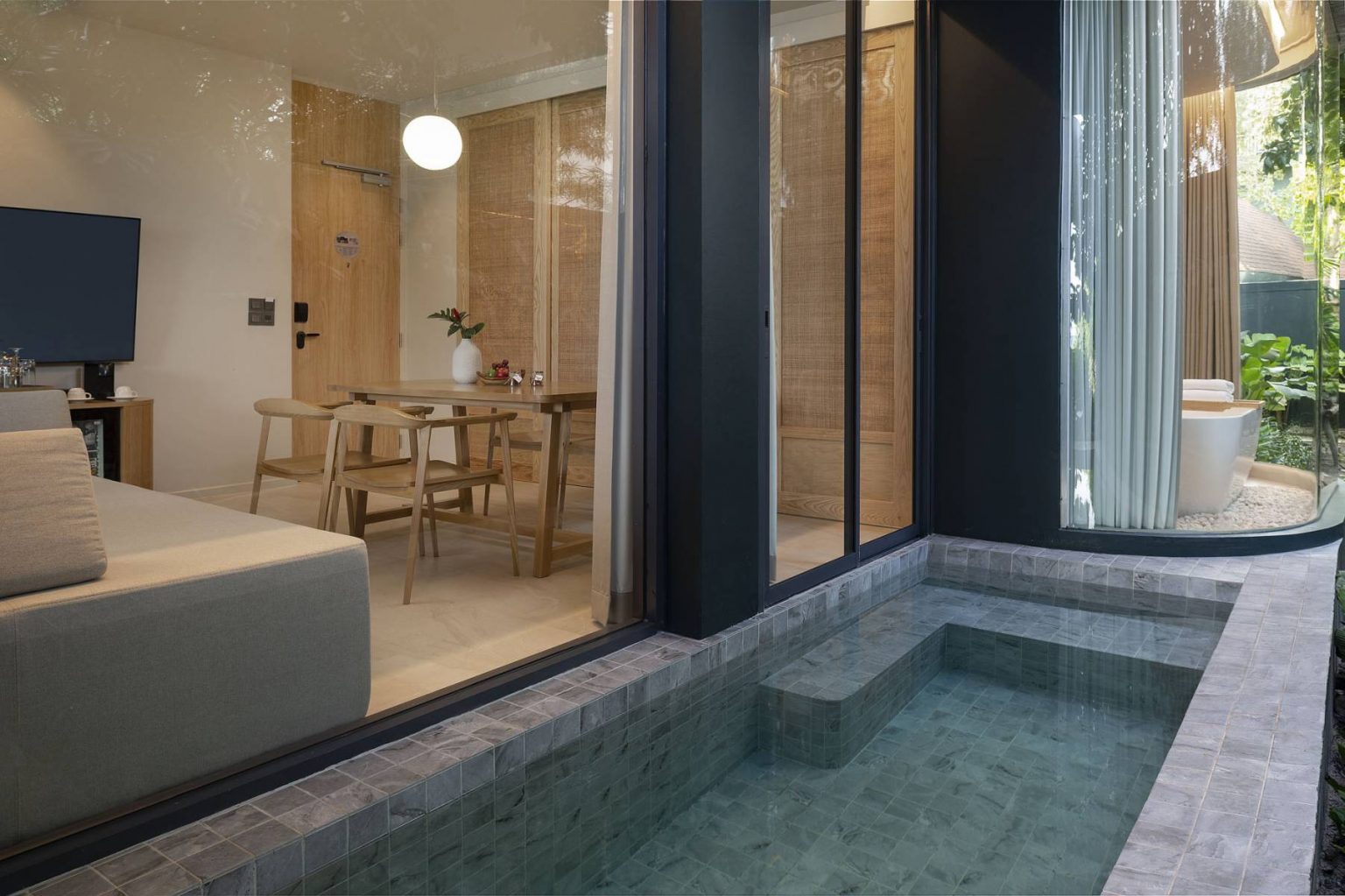 Mercure Rayong Lomtalay Villas & Resort - Executive Suite Ocean View ...