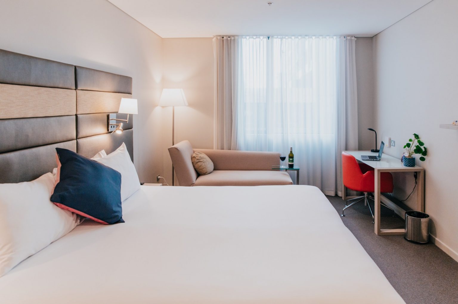 Novotel Newcastle Beach - Standard Room