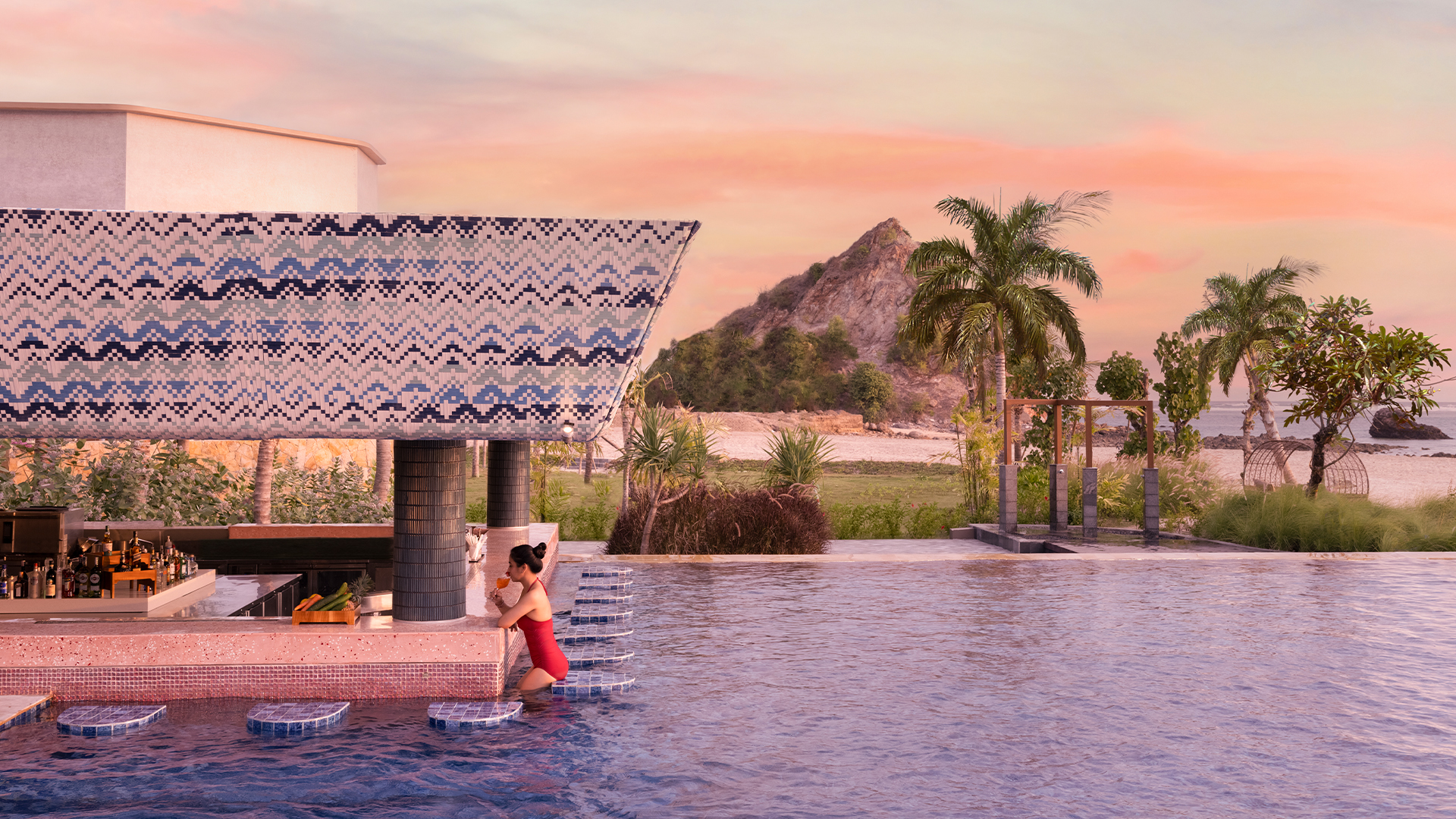 Pool Bar – Pullman Lombok Mandalika Beach Resort – Seafront hotel