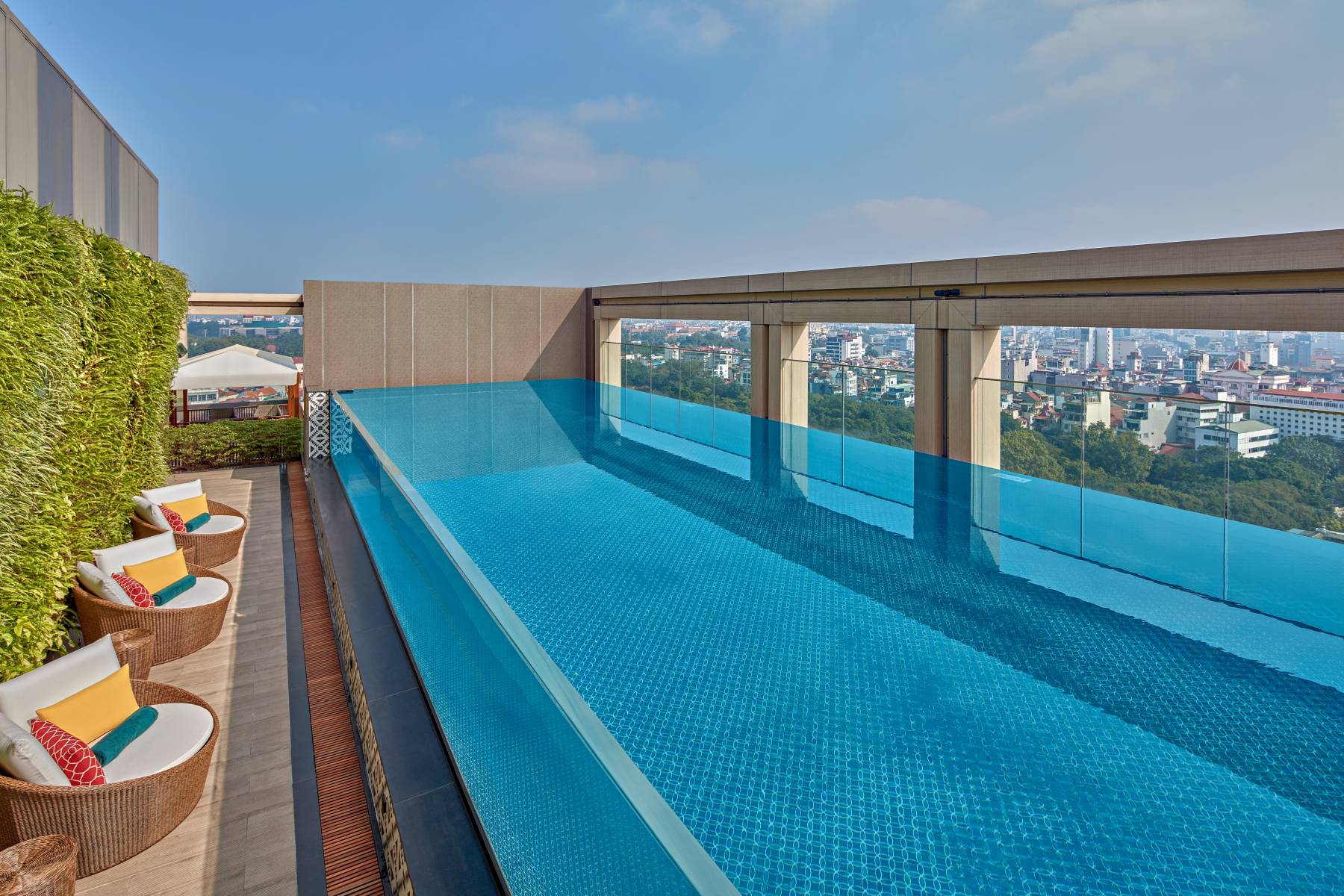 Grand Mercure Hanoi - SWIMMING POOL
