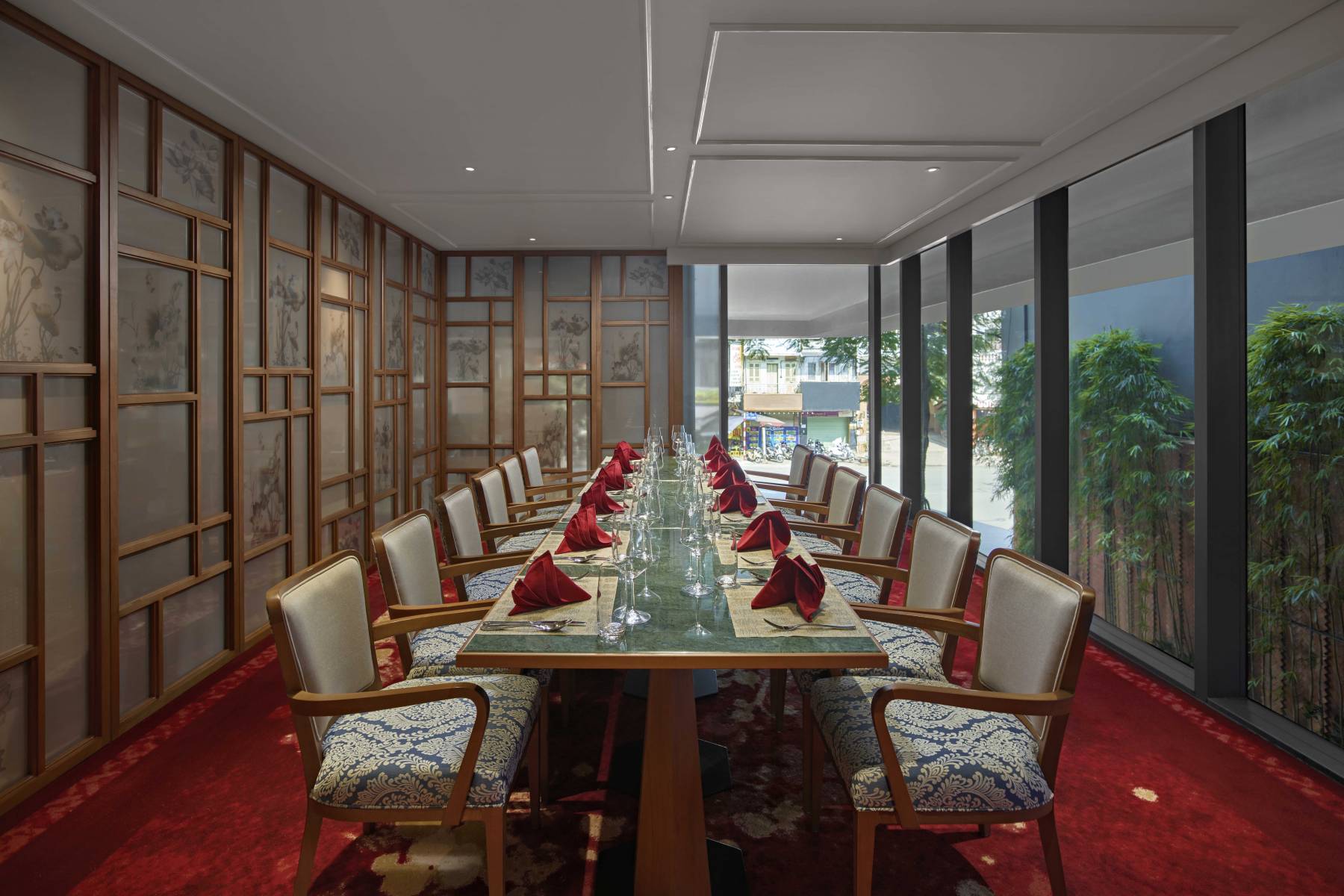 Grand Mercure Hanoi - LỘC-ALLY RESTAURANT