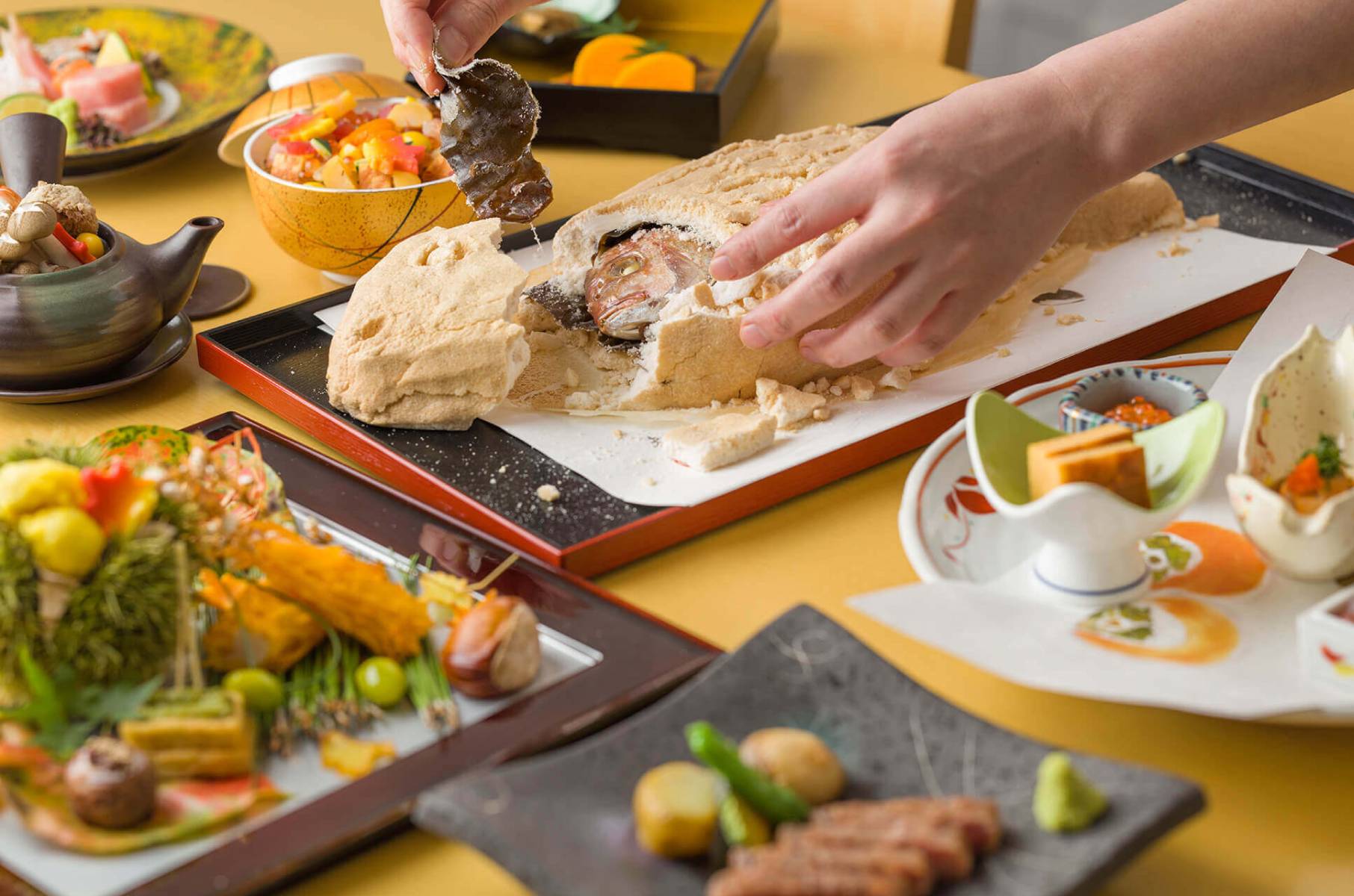 Restaurants & Bars - Fairmont Jakarta luxury Hotel