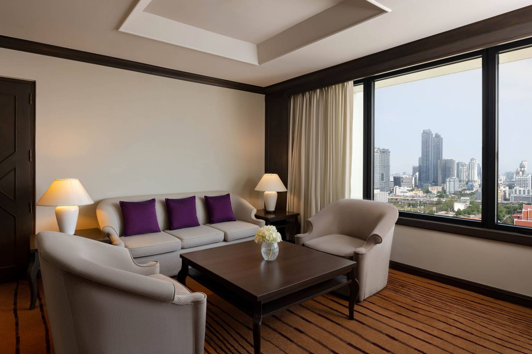 Executive Suite | 5-Star Accommodation in Bangkok