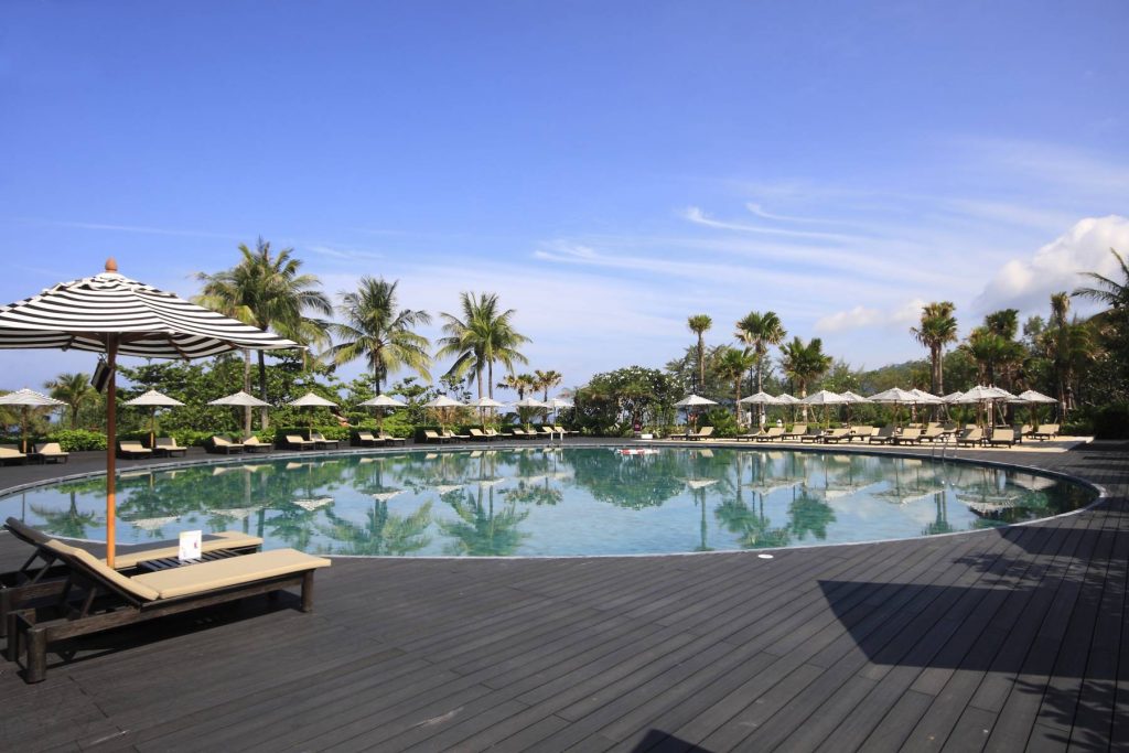Pullman Phuket Karon Beach Resort - The Best Place to Stay