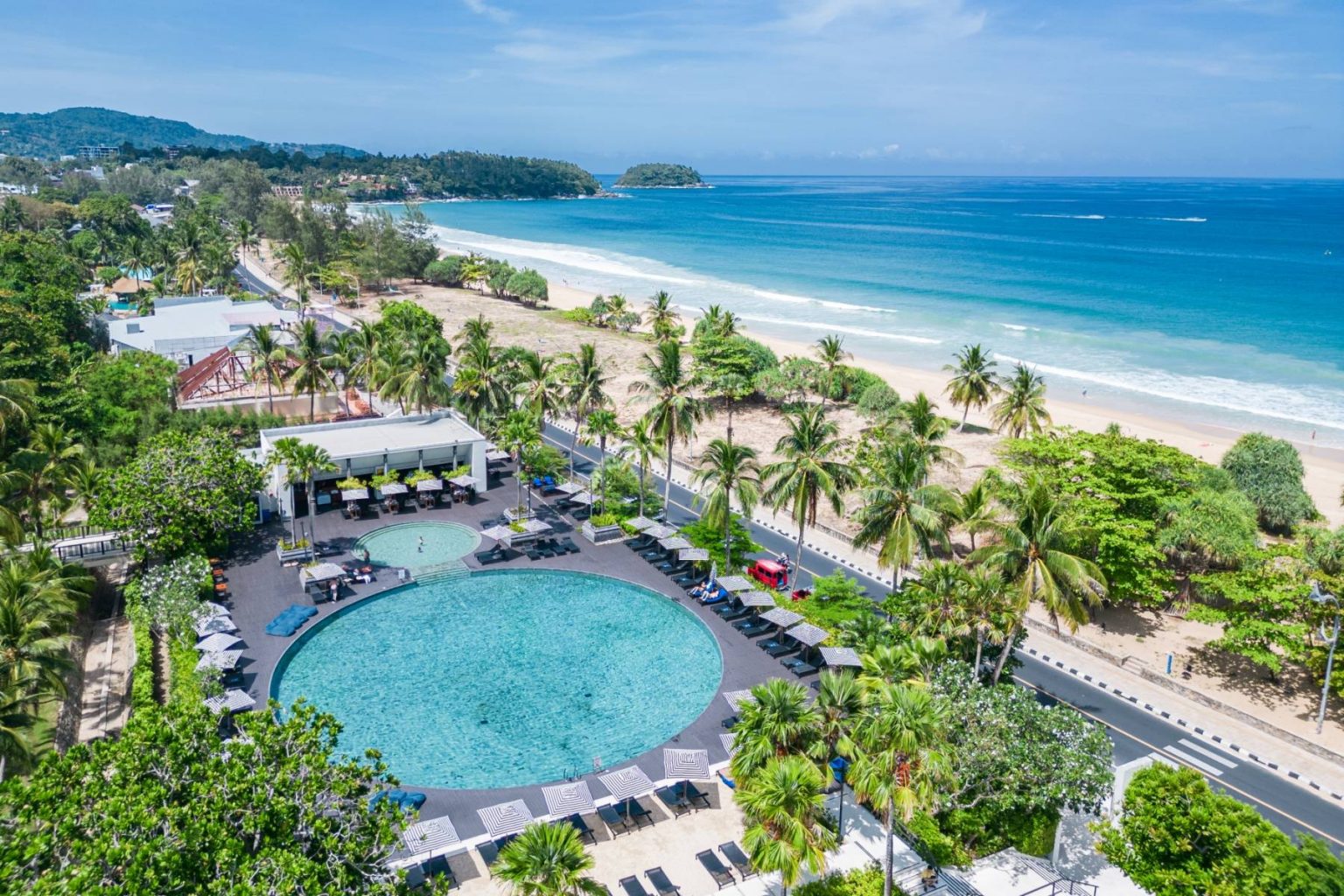 Ocean Beach Club - Pullman Phuket Karon Beach Resort