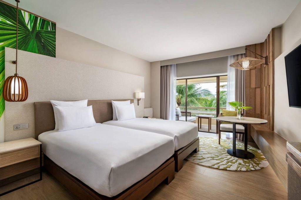 Deluxe Garden View - Pullman Phuket Karon Beach Resort