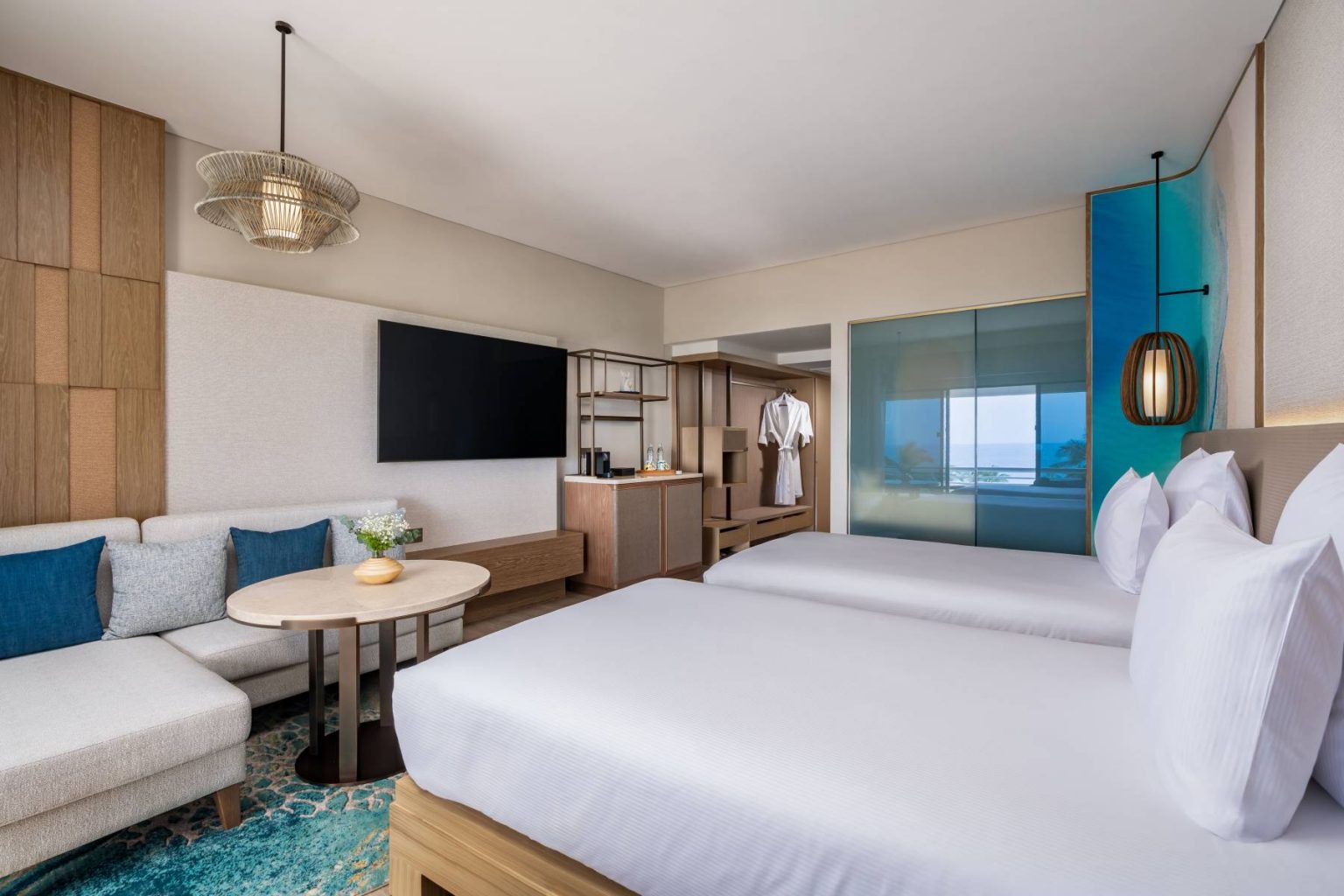 Deluxe Sea View - Pullman Phuket Karon Beach Resort