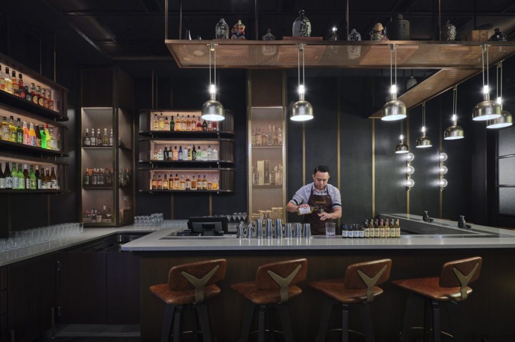 Restaurants and Bars near City Hall | Pullman Singapore Hill Street ...