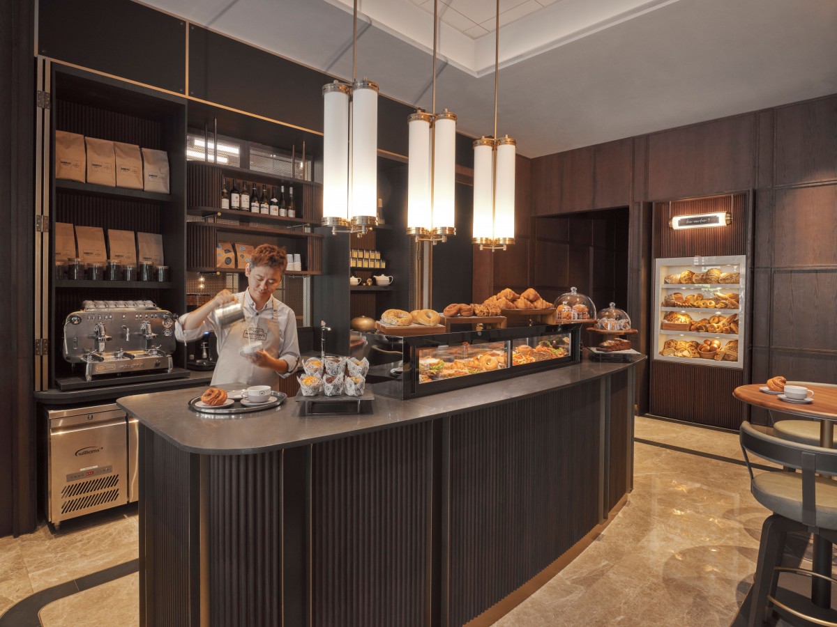 Restaurants and Bars near City Hall | Pullman Singapore Hill Street ...