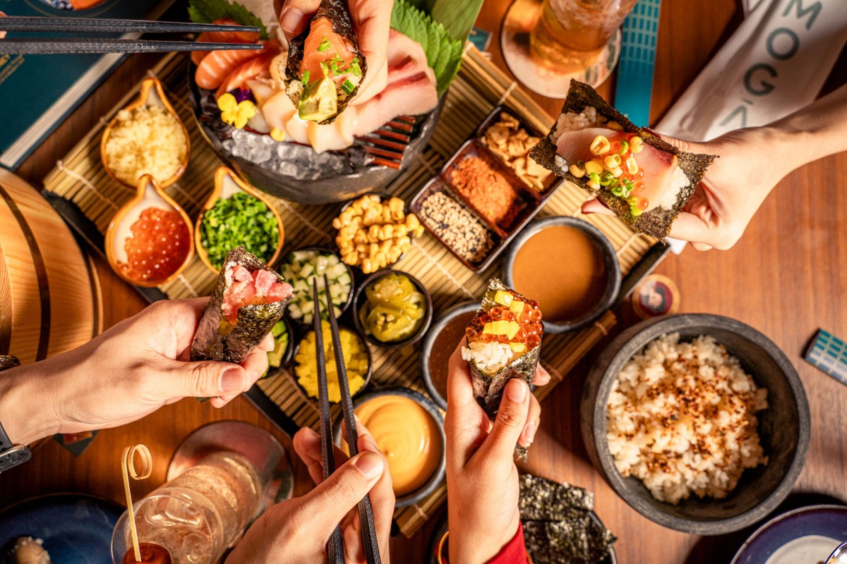 Singapore Hotel Japanese Izakaya Bar | MOGA at Pullman Hill Street ...