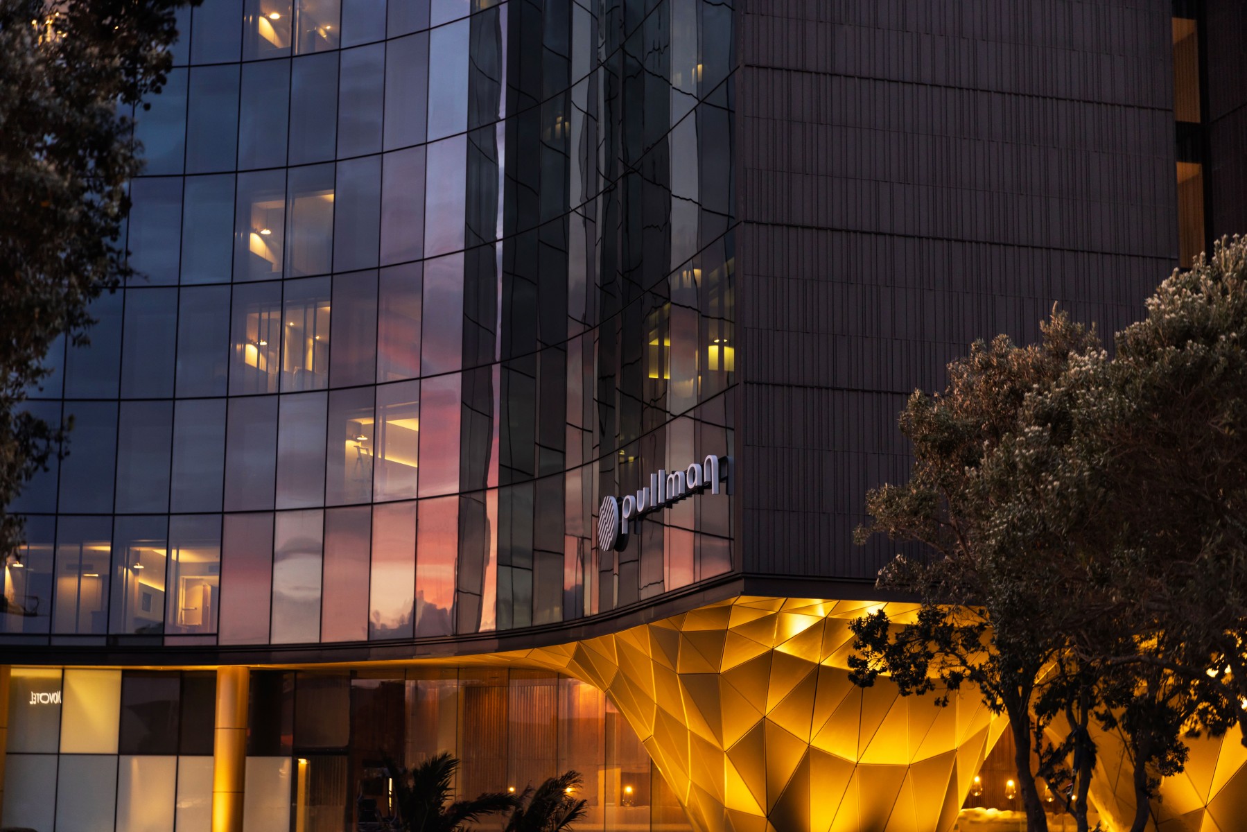 Te Arikinui Pullman Auckland Airport - Home