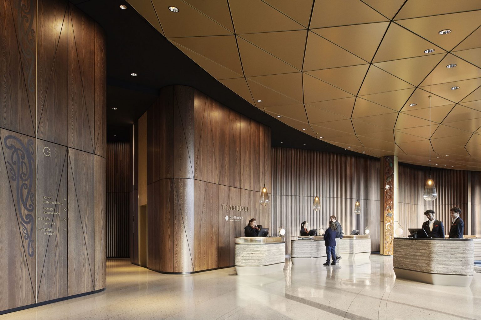 Te Arikinui Pullman Auckland Airport - Contact us
