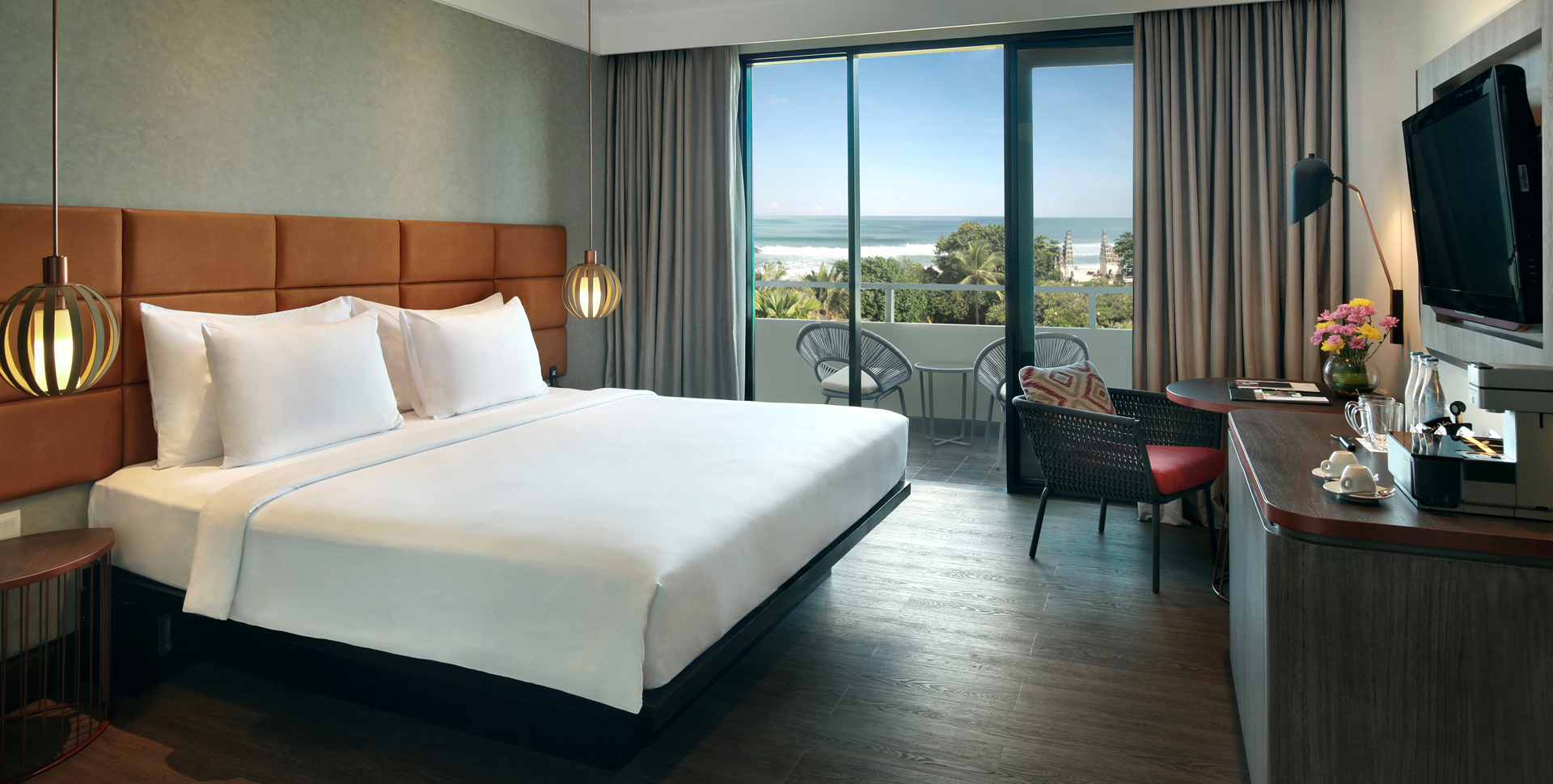 Pullman Bali Legian Beach: 5 Star Hotel with Private Balcony