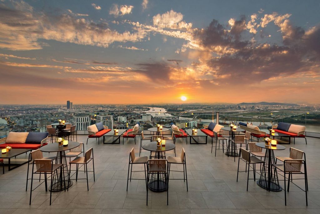 Khám phá Nhà hàng và Quầy bar sành điệu nhất tại Hải Phòng năm 2025