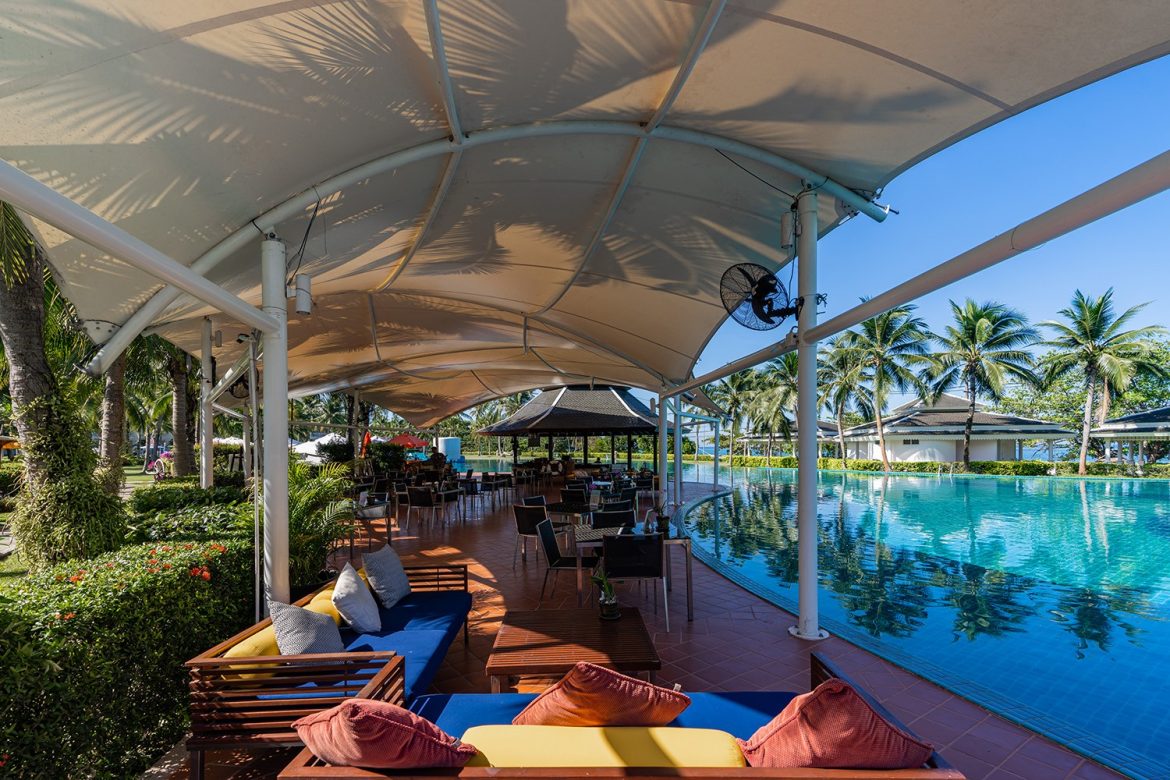 Koh Poda Swim-up Pool Bar | Sofitel Krabi Phokeethra