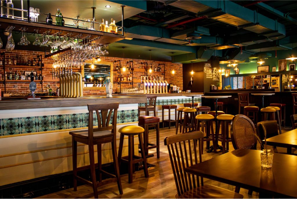 Pullman Dubai Jumeirah Lakes Towers - The Black Sheep