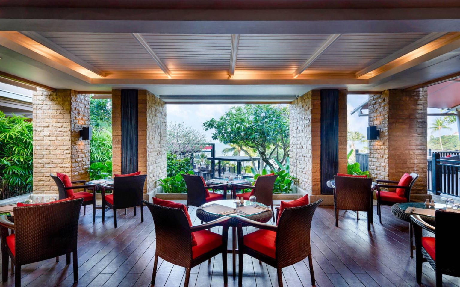 Restaurants in Phuket | Pullman Phuket Panwa Beach Resort