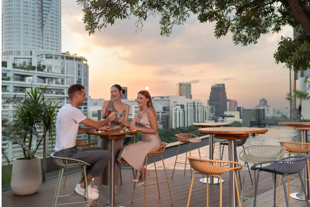 VIEW ROOFTOP BAR BANGKOK | Novotel Bangkok Platinum