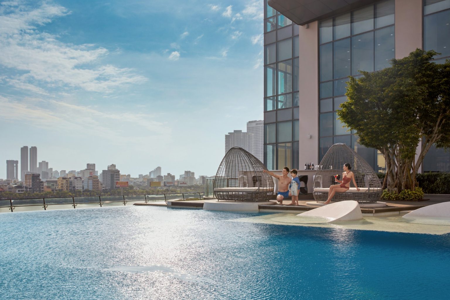 Novotel Danang Premier Han River - Quầy bar hồ bơi The Splash