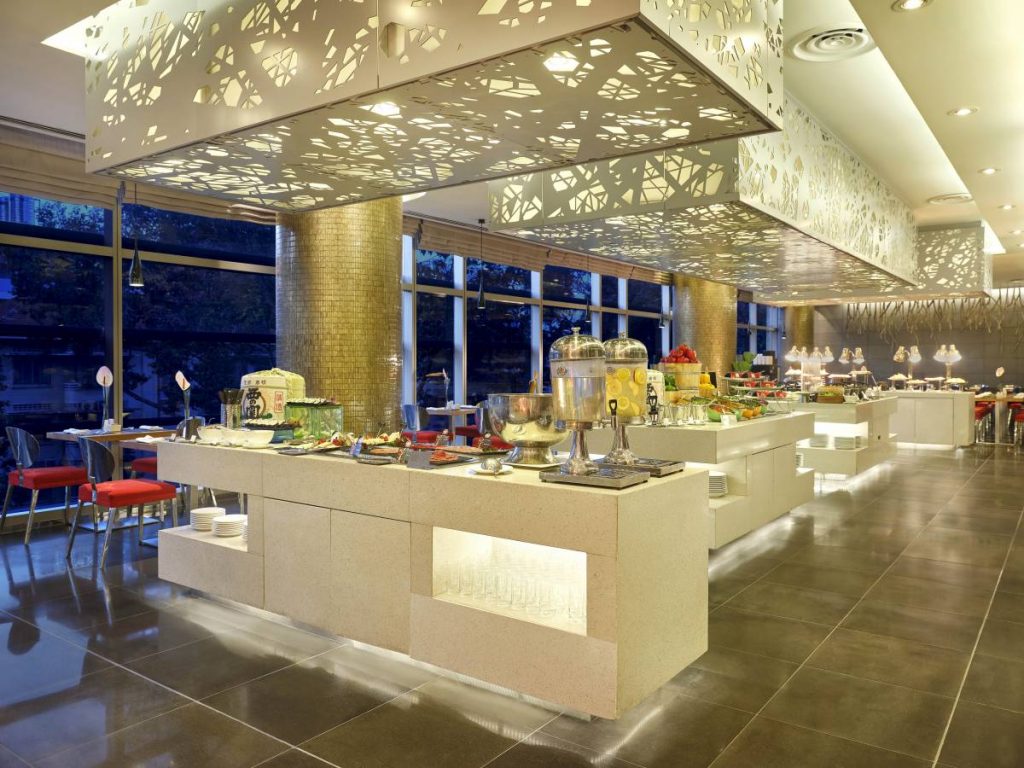 Pullman Saigon Centre - Food ConneXion Buffet