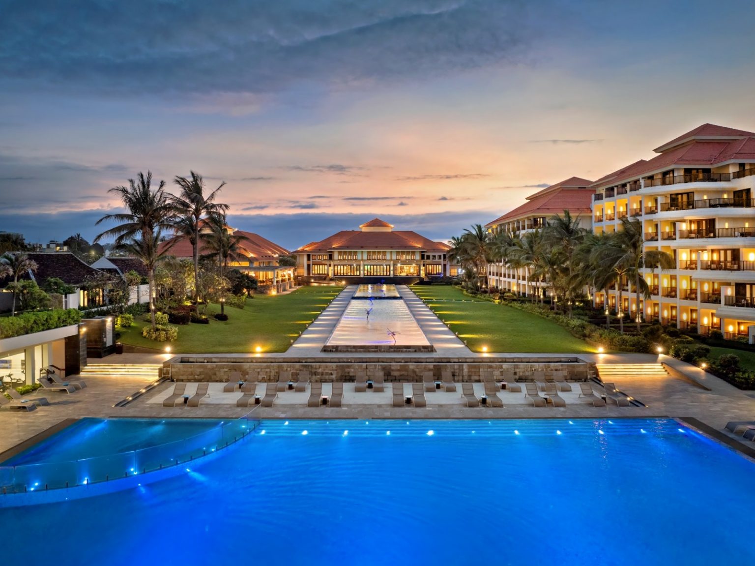 Pullman Danang Beach Resort - 5-Star Hotel - Official Site