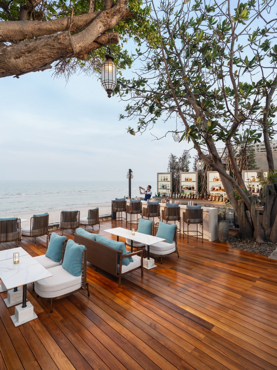 New Beach Lounge at V Villas Hua Hin - MGallery Collection