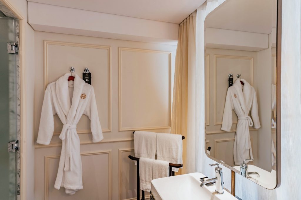 Sky Executive Deluxe Room | Hotel Des Arts Saigon - MGallery